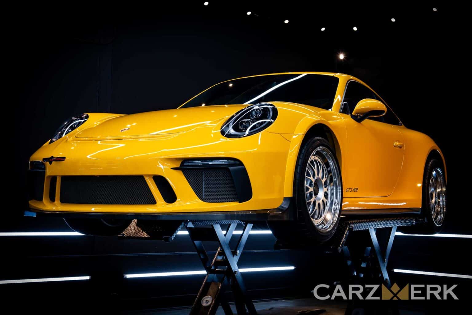 The PTS Signal Yellow Porsche GT3MR @hyperrev_911 | Carzwerk
